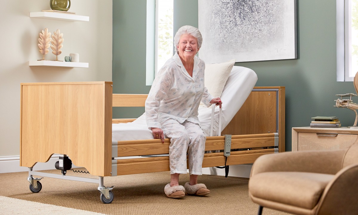 Hickleys Healthcare : Classic Profiling Bed